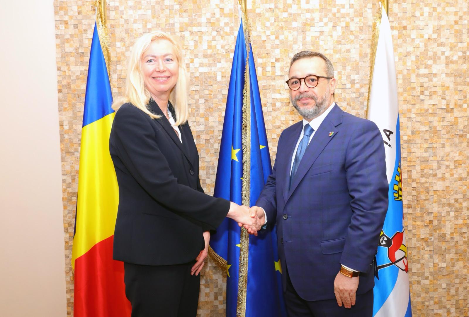 Vizita la Primăria Municipiului Constanța a delegației Ambasadei ...